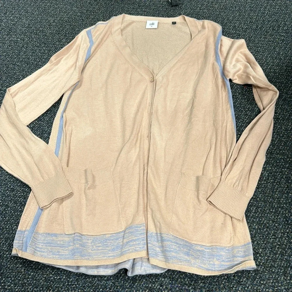 CAbi | Sweaters | Cabi Cardigan M 0607 | Poshmark